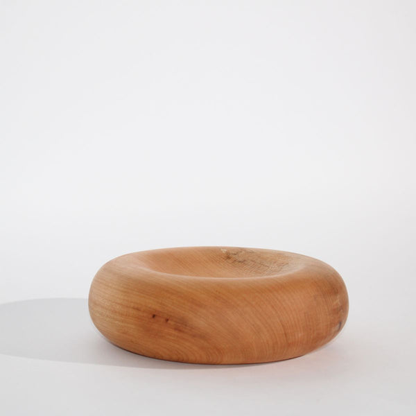 Elise McLauchlan, Large Donut Bowl, Maple Wood – DOMA